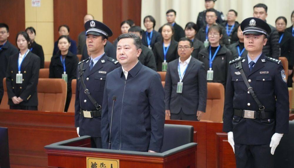 罗增斌被判死缓